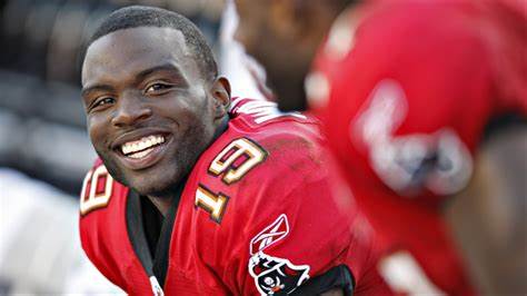 Former NFL Player Dies of Unaddressed Dental Problems - Red Bank Dentistry